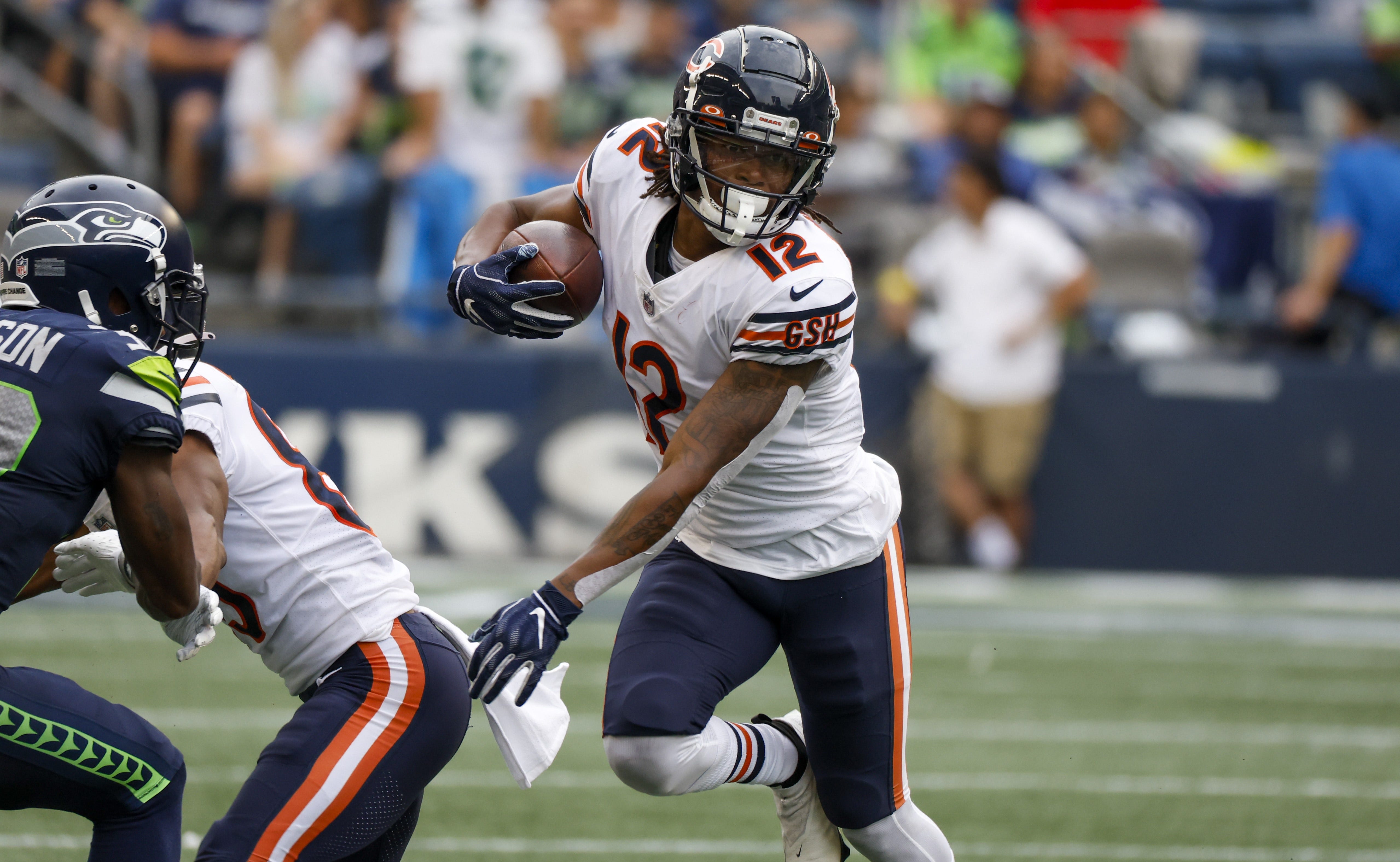 Bears rookie WR Velus Jones Jr. active against Falcons Bears rookie WR Velus Jones Jr. active against Falcons